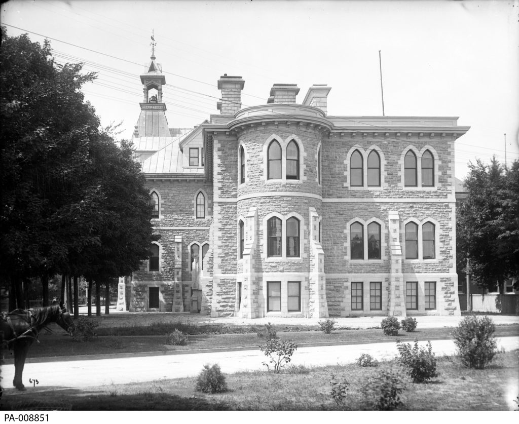 Media Kit | Lisgar Alumni Association